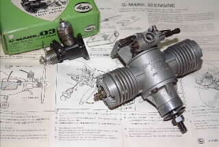 G-MARK「.03」の取り説の上で撮影。